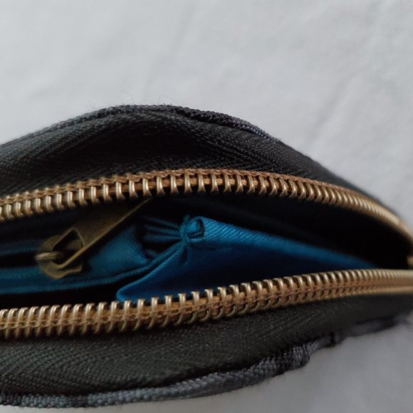 Travelon | Bags | Travelon Zip Around Wallet Canvas Animal Print | Poshmark